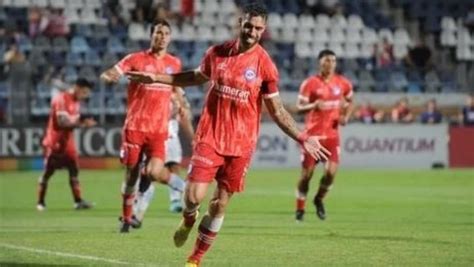 Argentinos Fue Mucho Más Que Armenio Y Lo Goleó En El Duelo Por Los