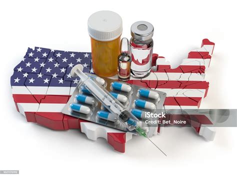 건강 의료 의학 그리고 미국 개념에서 약국 알 약 튜브 및 미국 흰색 배경에 고립의 지도에 주사기 3차원 형태에 대한 스톡 사진 및 기타 이미지 Istock