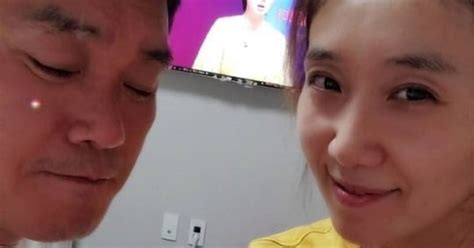 애로부부 허윤아 이제 옷이라도 걸칠게요