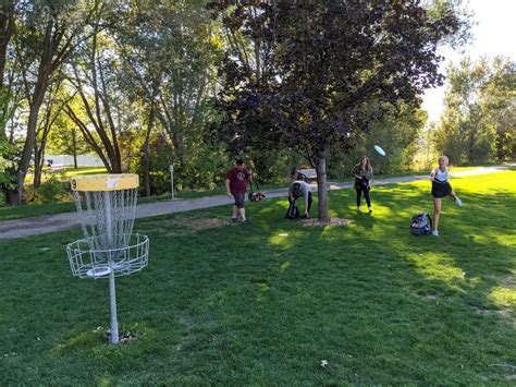 Frolf Combining Frisbee And Golf Beginner Disc Golf