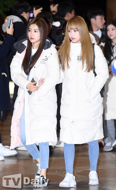 Td포토 아이즈원 강혜원 이채원 아침부터 청순미 뿜뿜~