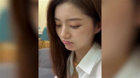 小猫咪与美女的不解之缘最后竟夺门而出 Youtube