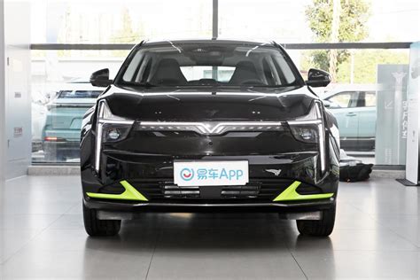 【哪吒u哪吒u Ⅱ 610km 三元锂正前水平图片 汽车图片大全】 易车