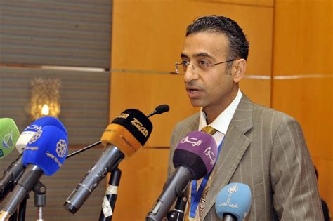 رئيس اللجنة المنظمة للمؤتمر استشاري طب وجراحة العيون ورئيس وحدة