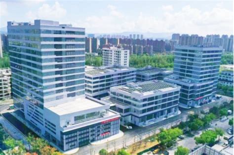 鄞工·凤起产业园竣备交付，开启宁波“未来智造”新篇章