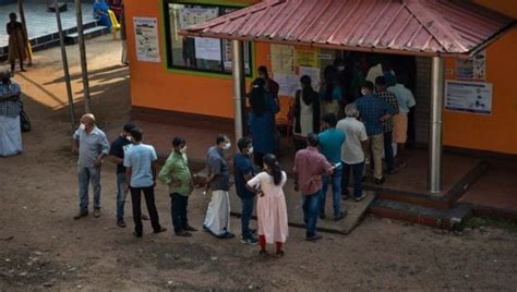 Kerala Election 2021 Sees Over 73 Polling Till 7 Pm Cpm Bjp Workers