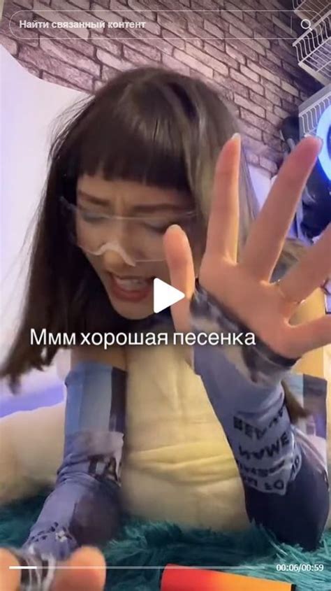 Слив Дотерши которая показала грудь Мелстрою 40 откровенных фото