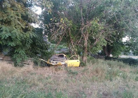 Un Bot De Fiare Asta A Mai Ramas Dintr O Masina Care S A Rasturnat De