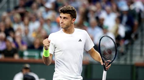 Bnp Paribas Open Novak Djokovic Stunned By 123rd Ranked Luca Nardi