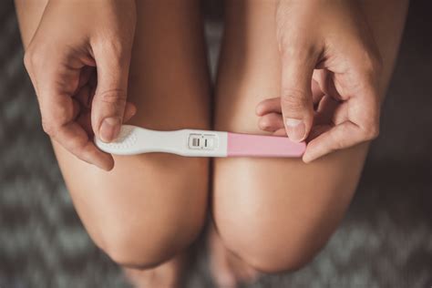 Menstruação na gravidez é possível Especialista explica Vitat