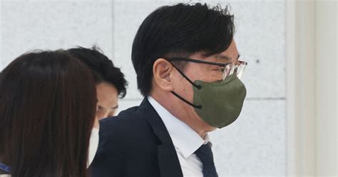 이화영 부부 ‘변호사 해임 법정서 대립