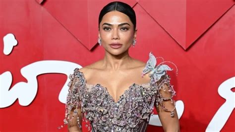 Mona Patel Stuns In ₹143 Crore Corset At British Fashion Awards News