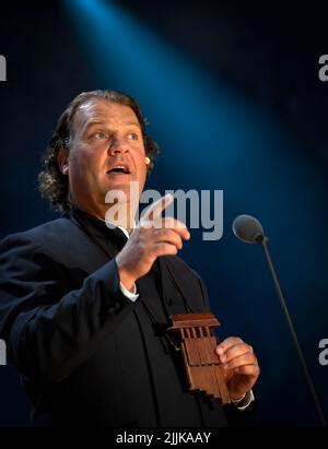 Sir Bryn Terfel Singing Live In Concert Stock Photo Alamy