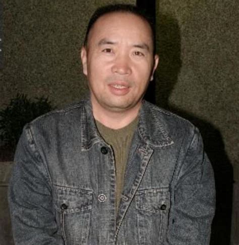 赖昌星亲自揭露与董文华的真实关系，董文华为什么会退圈？