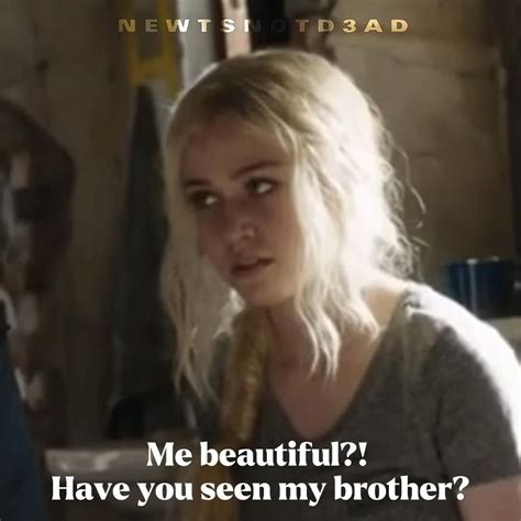 Newt And Sonya Maze Runner Funny Maze Runner Movie Newt Maze Runner