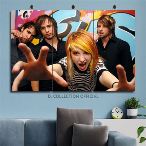 Jual Poster Kamar Kayu Logo Band Paramore 45x30 Multi Panel D