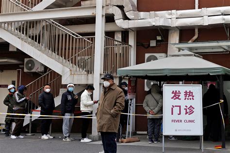 图集发热门诊压力徒增多地在方舱体育馆开设发热诊室 界面新闻 影像