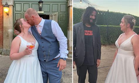He Was Very Friendly Keanu Reeves Crashes British Couples Wedding