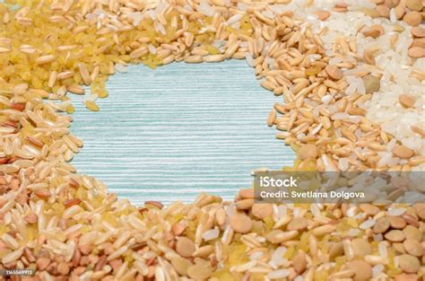 다양한 종류의 시리얼과 곡물을 텍스트 공간으로 혼합합니다 건강한 생활방식에 대한 스톡 사진 및 기타 이미지 건강한 생활방식 건강한 식생활 건조한 Istock