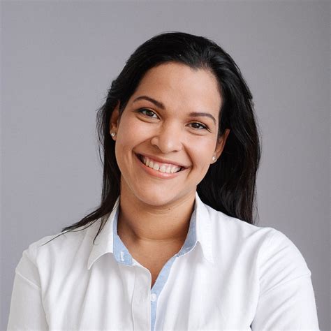 Laura Rozón Henríquez Eskala Real Estate