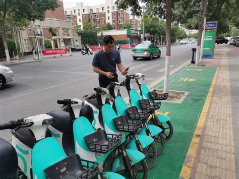 【创建全国文明城市】市综合执法局：绿色停放区让共享单车管理更加科学规范车辆市民运营