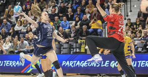 Handball Division 1 Féminine Jda Dijon Lilou Pintat A Piqué Au Cœur