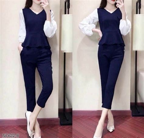 มาเพิ่มพร้อมส่งจ้า Set เสื้อคอวี แขนเป็นlayerพองๆ ทรงสวย ตัวเสื้อสีพื้นดำผ้าซาร่า แขนขาวผ้าโฟร์