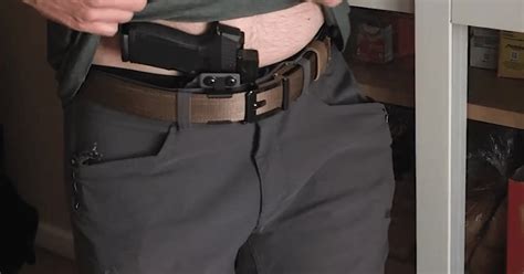 Glock 19 EDC Setup Ideas NeoMag