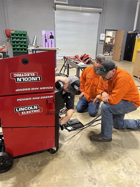 Propelcareeracadamy Nc3 Airgas Lincolnelectric Javier Martinez