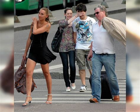 Ridiculous Female Envy 25 Amusing Photos