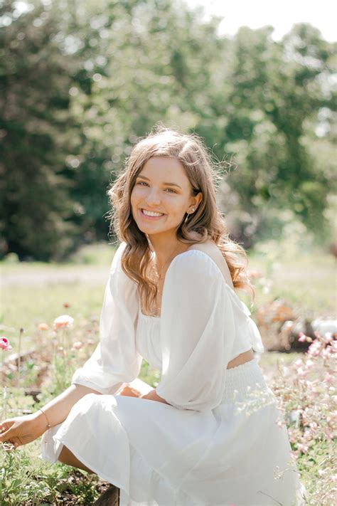 About Abby Vance Medium