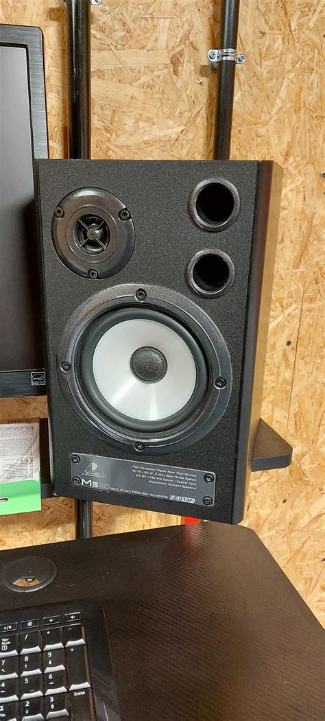 MS40 - Behringer MS40 - Audiofanzine