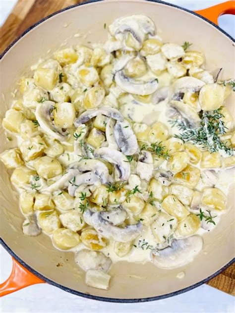 Creamy Spinach Mushroom Gnocchi Brekcel Recipe