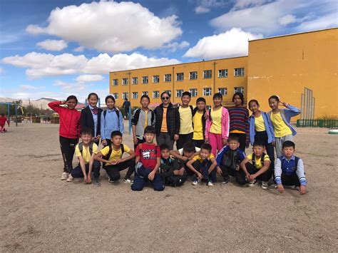 Ховд аймгийн Жаргалант сумын ЕБ ын 6 дугаар сургуулийн 8б анги Facebook