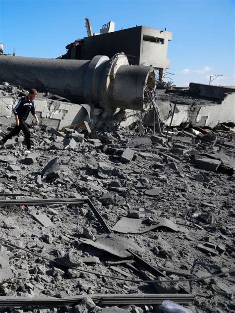 Israeli Fighter Jets Strike Syrian Anti Aircraft