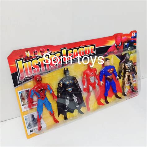 หุ่นฮีโร่มีไฟที่หน้าอก Som Toys จำหน่ายของเล่นราคาถูก