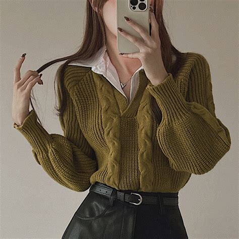 럽앤썸 [레이어드한듯 ] 일체형 셔츠 꽈배기 루즈핏 니트 4color
