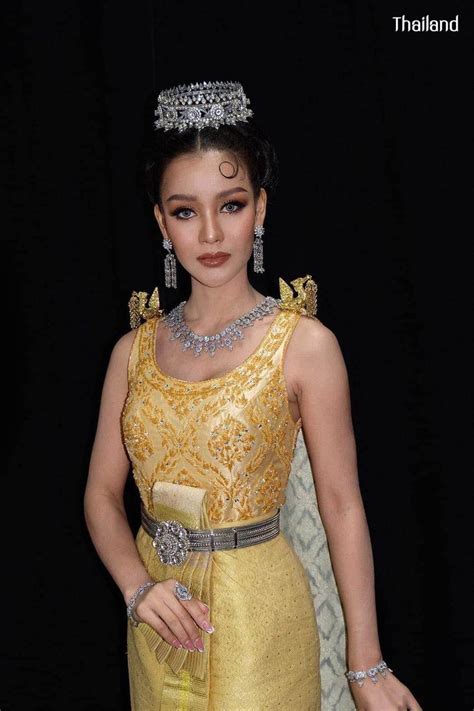 Thai Dusit Dress Thai National Costume Thailand 🇹🇭 Thailand