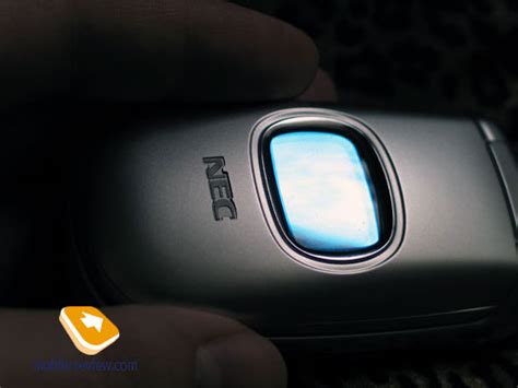 Mobile Nec E101 в интерьере