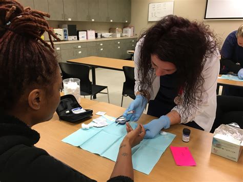 What Does A Medical Assistant Do
