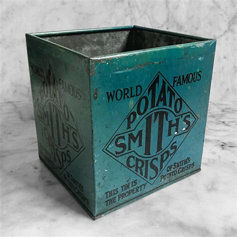 Vintage Smiths Crisps Shop Counter Top Tin Uk
