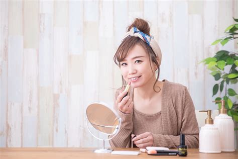いつものメイクにプラスするだけ！映えリップを作るための下準備3ステップ Style Lab