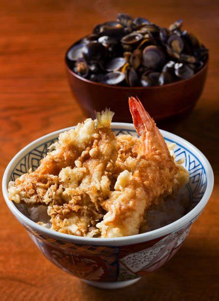 写真・図版（1枚目） 紋甲イカのかき揚げが絶品！ 白石加代子が20年通う天ぷら店 Aera Dot アエラドット