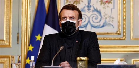 Manifestación Multitudinaria En París Para Exigir Más Medidas Contra El