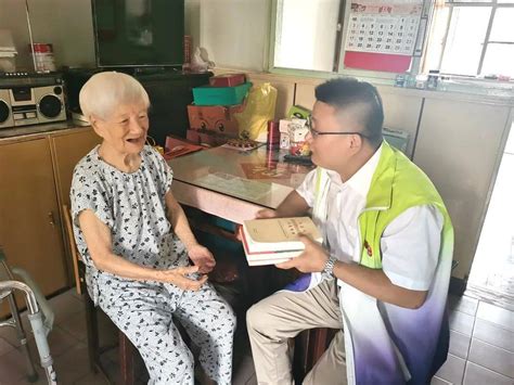主题教育丨送学上门传党声，普陀这里助力学习全覆盖！街道居民区群体