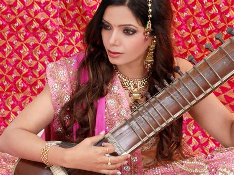 Satinder Satti Pictures and Images
