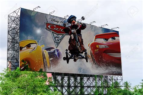 Den Gangen Solan Gundersen Rømte Til Den Virkelige Verden Ut Av En