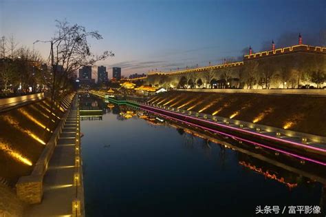 西安護城河亮化一新讓古城牆更加神秘西南城角為什麼是圓的 每日頭條