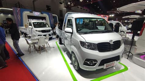 ESEMKA Pamerkan Prototipe Mobil Listrik Di Ajang IIMS