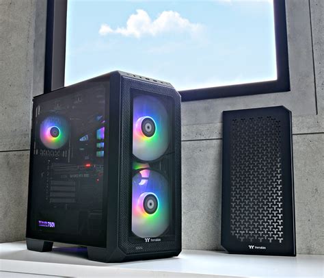 Thermaltake Rolls Out View 300 Mx And View 300 Mx Snow Cases Techpowerup